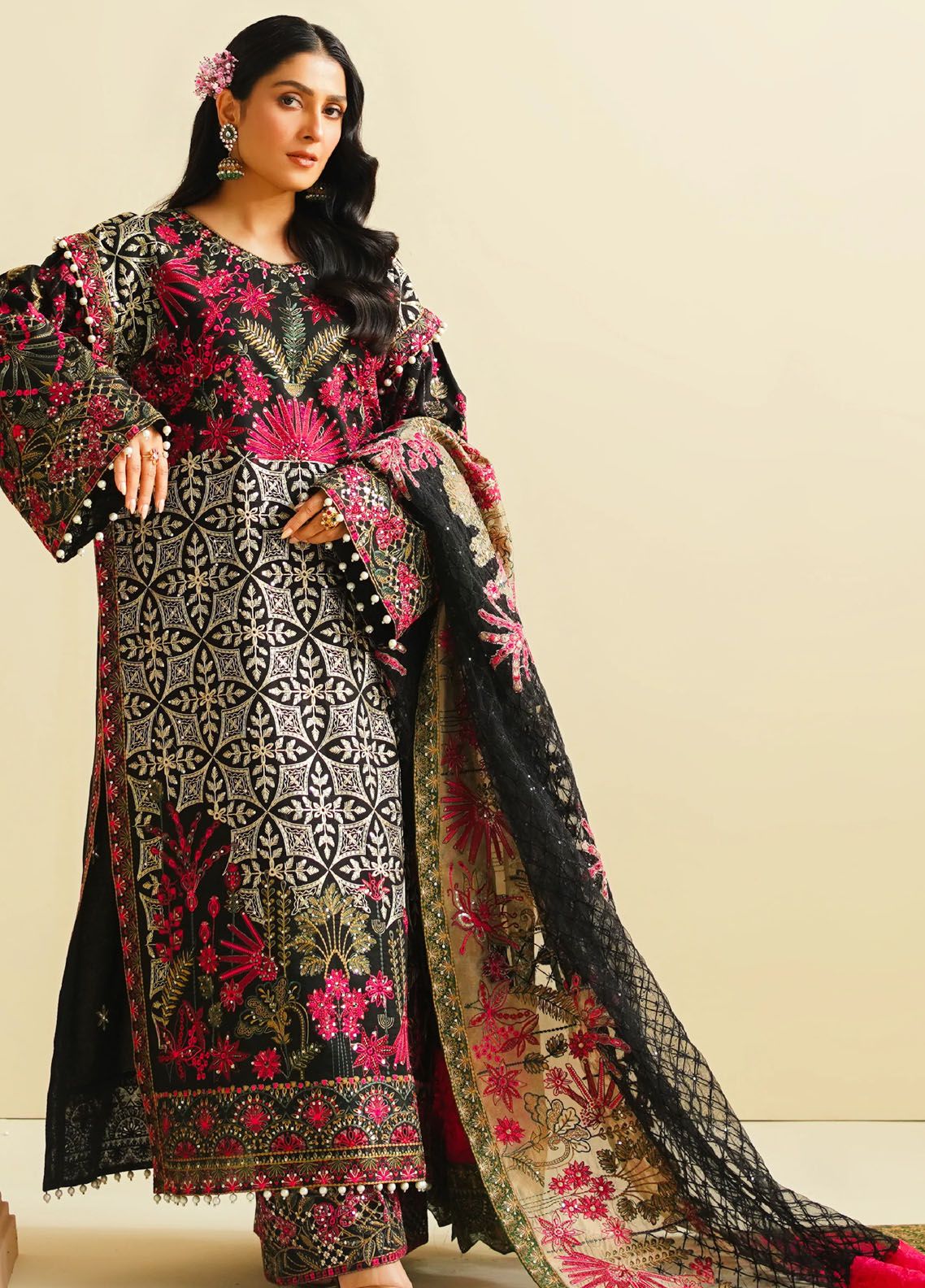 Maryum N Maria Embroidered Lawn Suit Unstitched 3 Piece MNM24E MS24581 ...