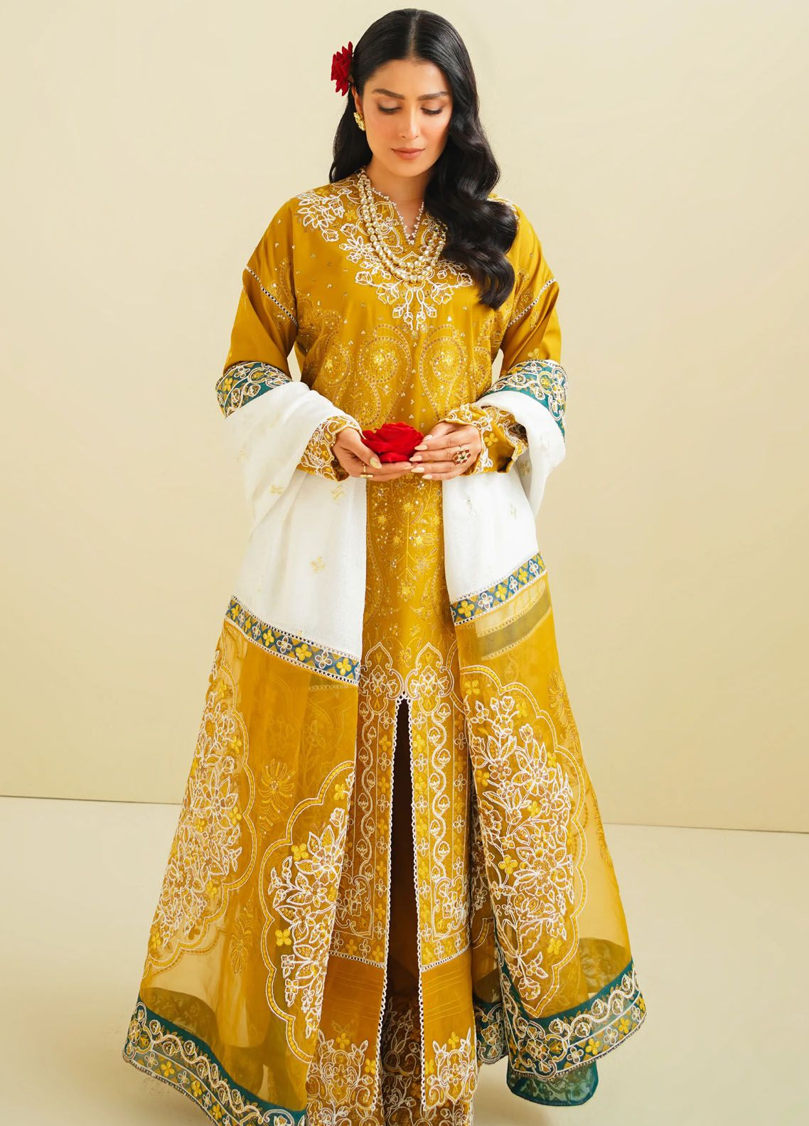 Maryum N Maria Embroidered Lawn Suit Unstitched 3 Piece MNM24E MS24587 ...