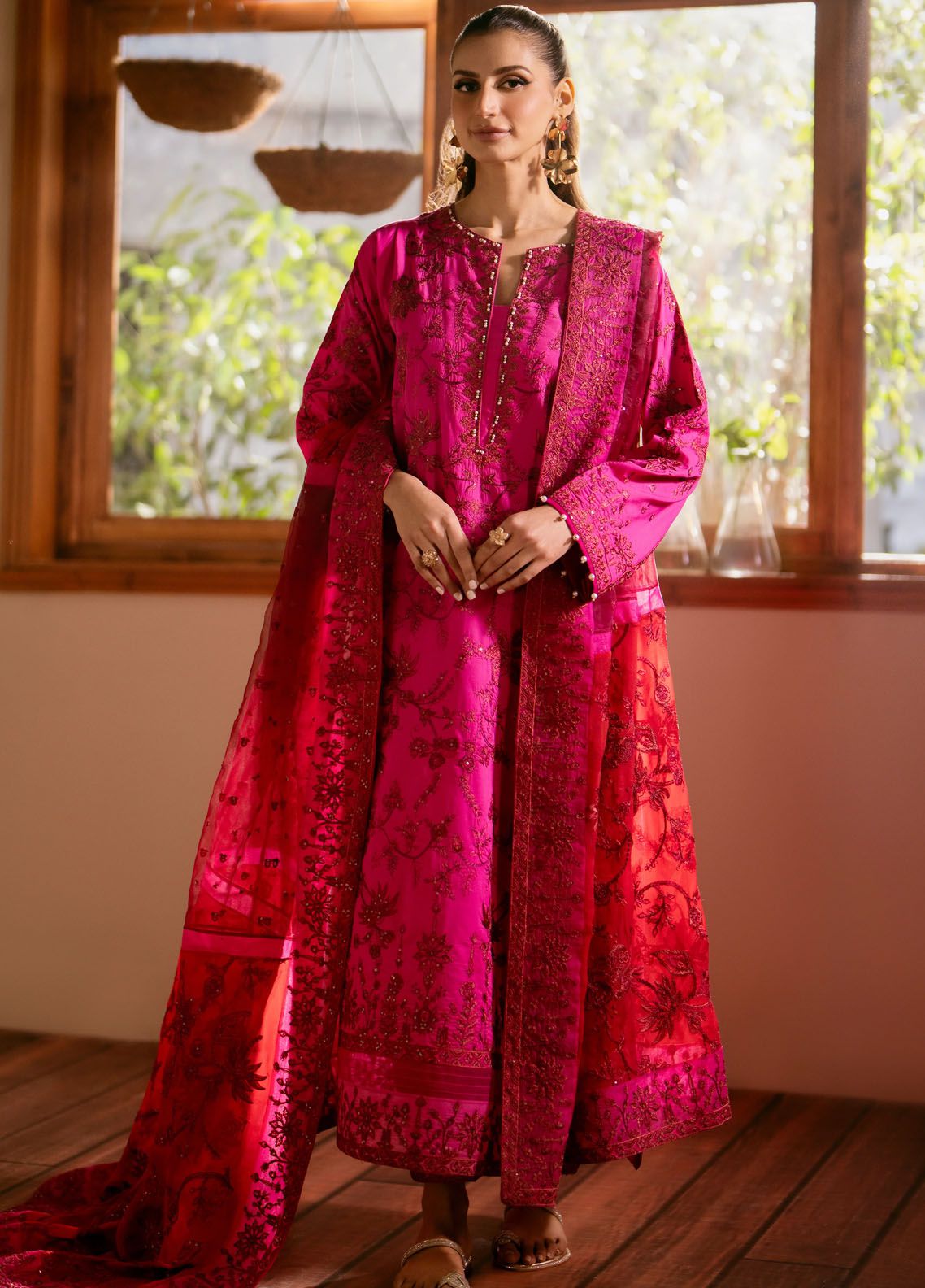 Maryum N Maria Embroidered Lawn Suit Unstitched 3 Piece MNM24LL2 ...