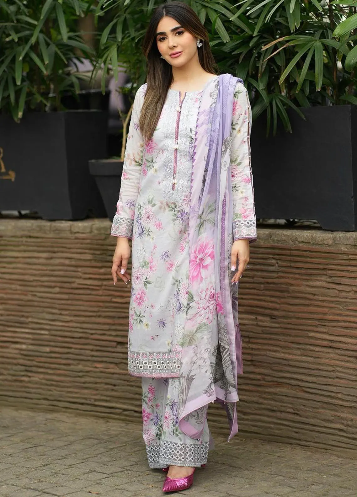 The Enchanted Garden by Gulaal Embroidered Lawn Suits Unstitched 3 ...